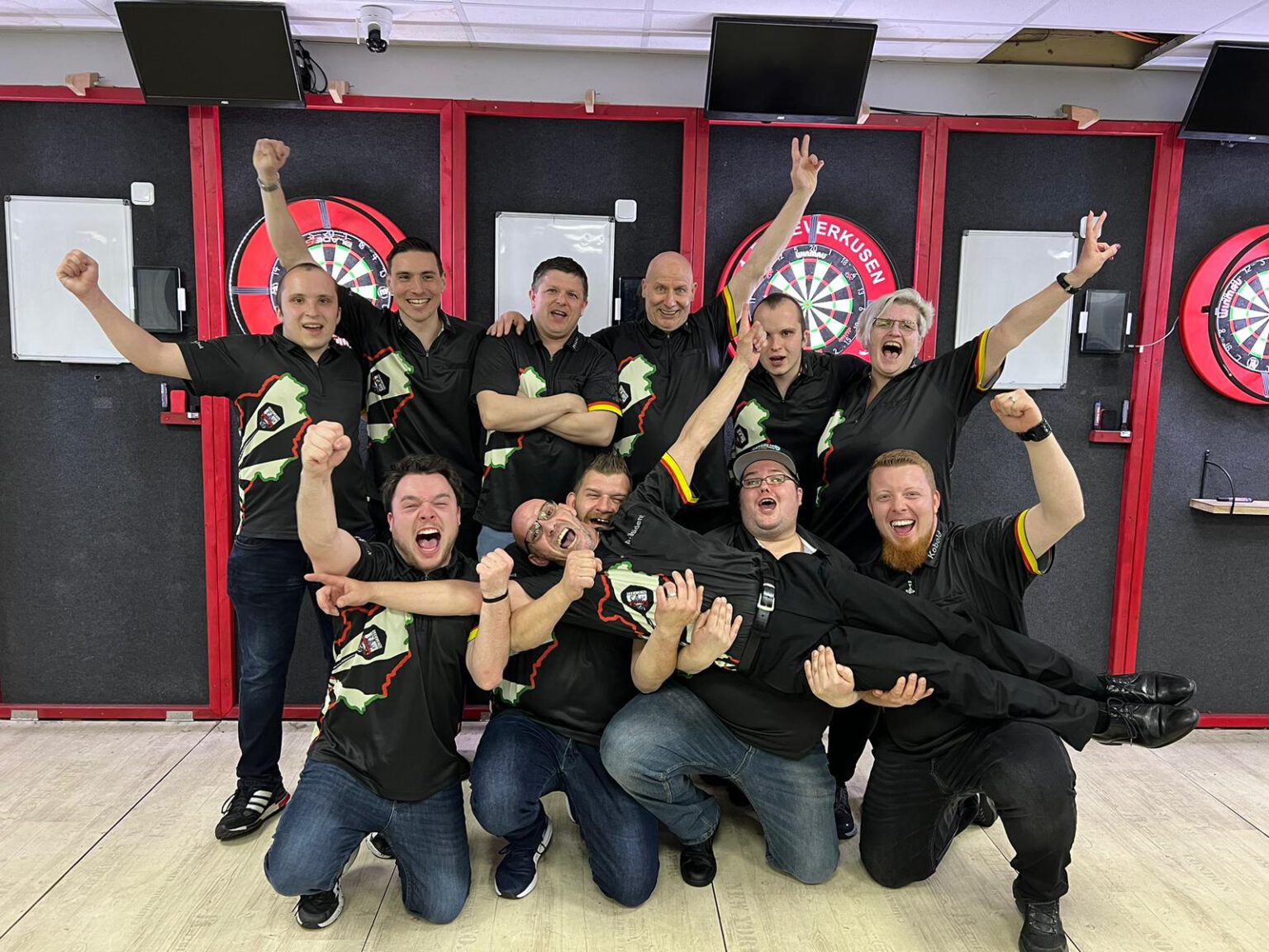 Trotz Niederlage: Erste Mannschaft steigt in zweite Liga auf – Team 2 ...